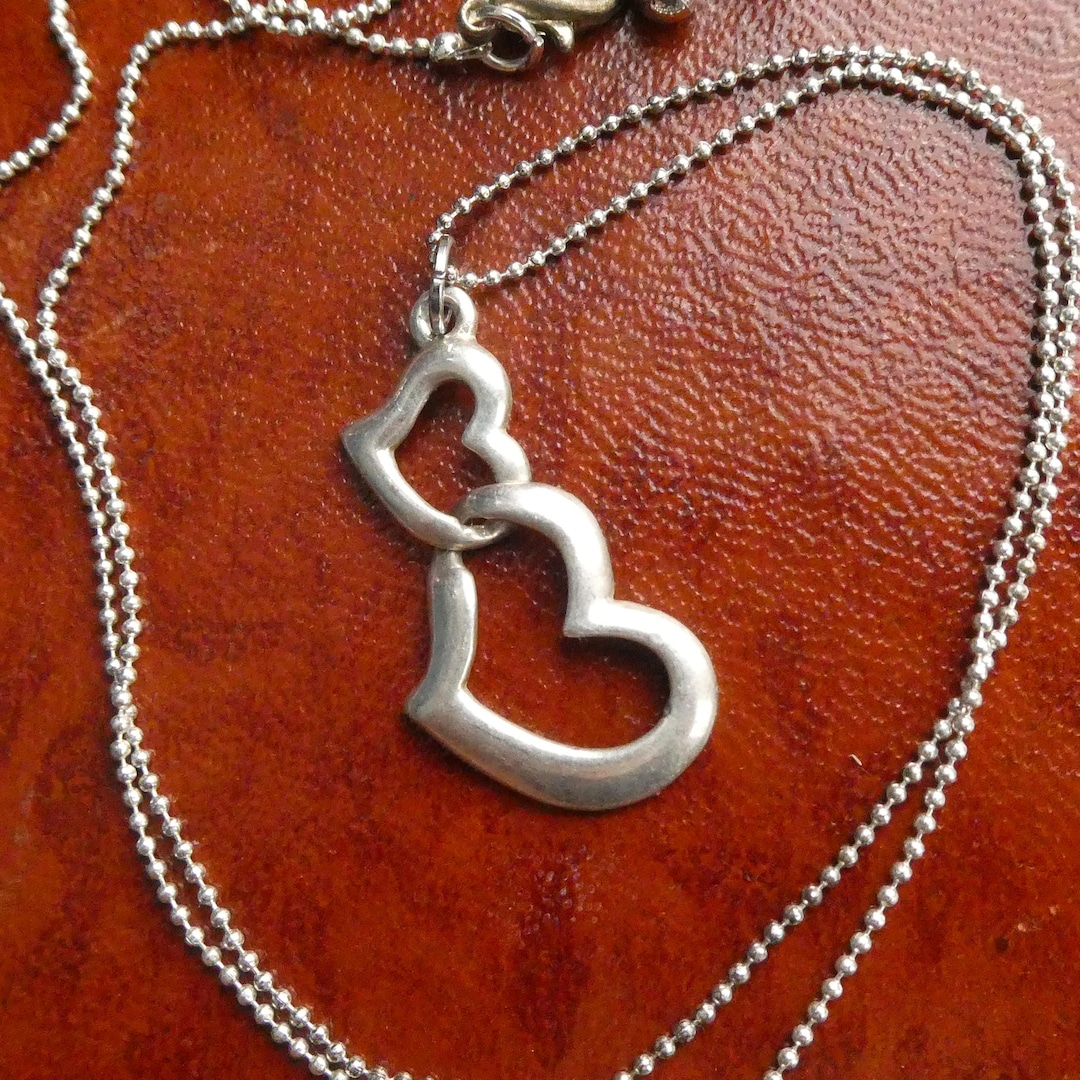 Vintage Interlinked Heart Pendant Interlocked, Intertwined, Twinned ...