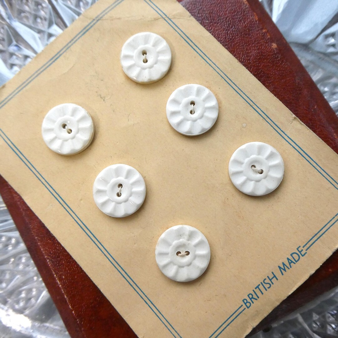 Vintage 1940s Buttons, WWII Era English Made Ivorine Casein Plastic ...
