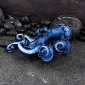 The Lustrous Blue Alien Kraken Collectible Wearable Boro Glass Octopus ...