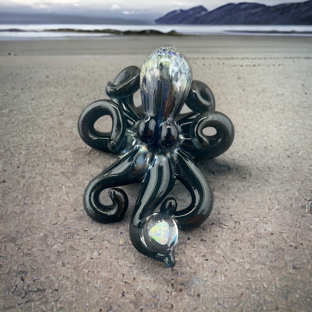 The Black Magic Alien Kraken Collectible Wearable Boro Glass Octopus ...