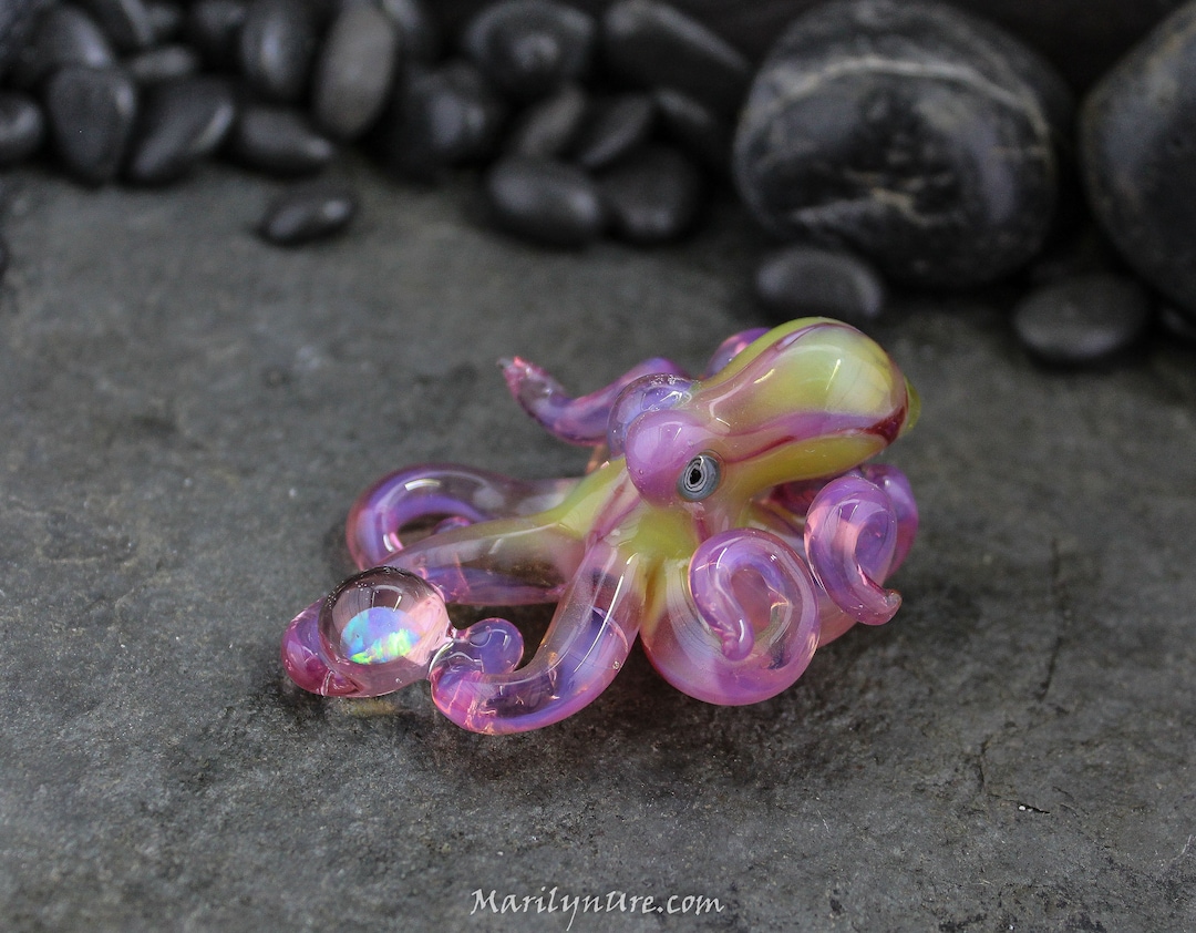 Boro Glass Octopus Necklace: Desert Sunset CFL Color Changing Opal - Etsy