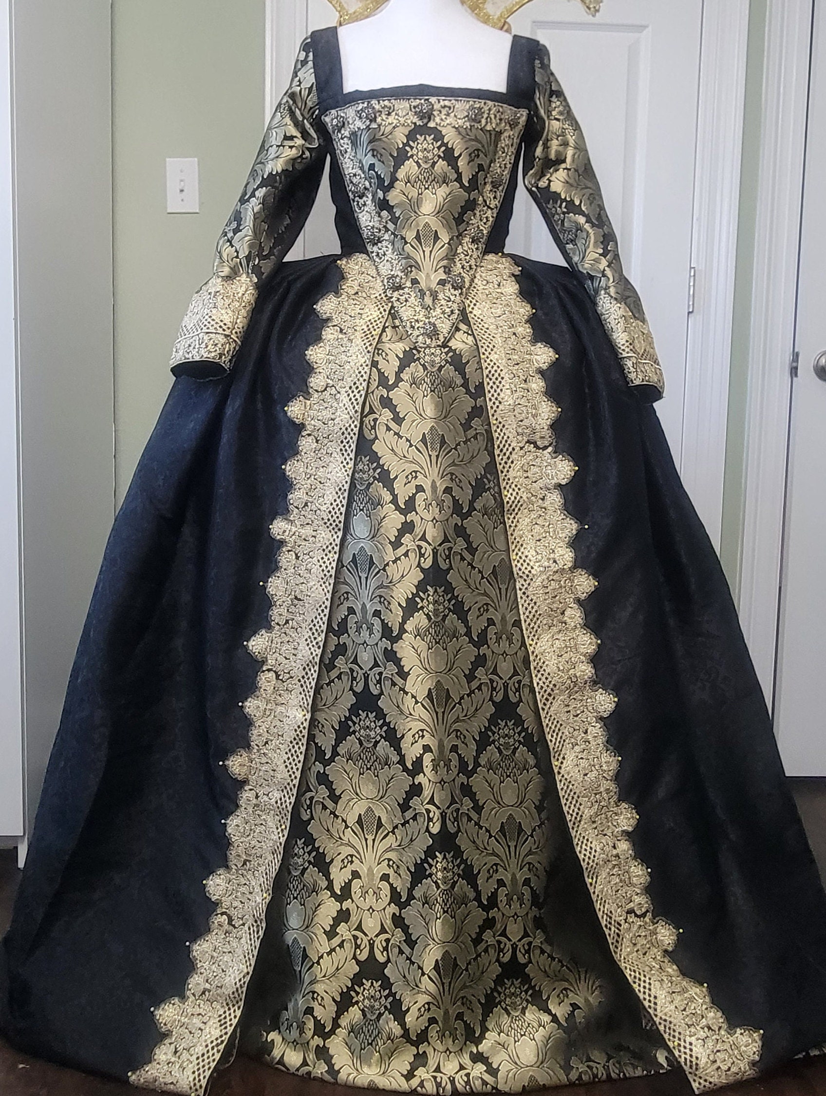 Custom Tudor/elizabethan Gown - Etsy UK