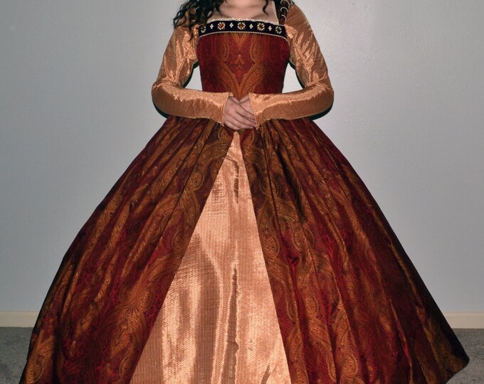 Custom Tudor/elizabethan Gown - Etsy