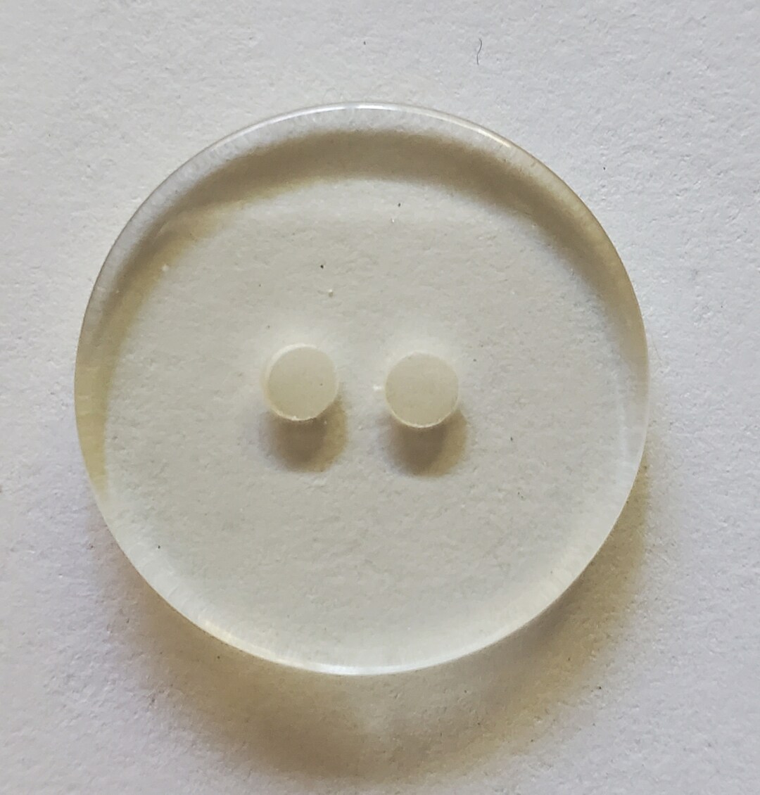 100 Vintage Clear Plastic Buttons: Round 2-hole Sew-thru 30L - 3/4 ...