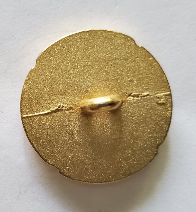 Round Metal Gold Color Indented Crown Crest Outer Partial Rope Rim ...