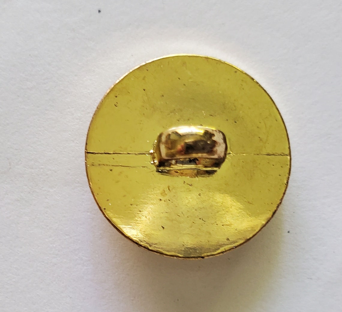 12 Round Gold Color Plastic Conch Swirl Design Shank Back Vintage ...