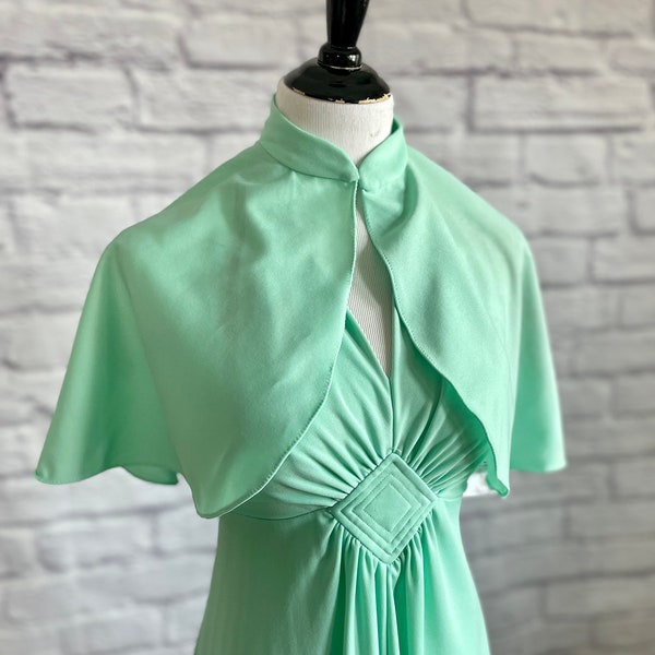 Green Capelet - Etsy