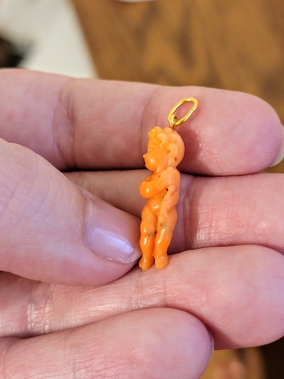 ANTIQUE 18K Solid Gold Carved Coral Putto Putti Cupid… - Gem