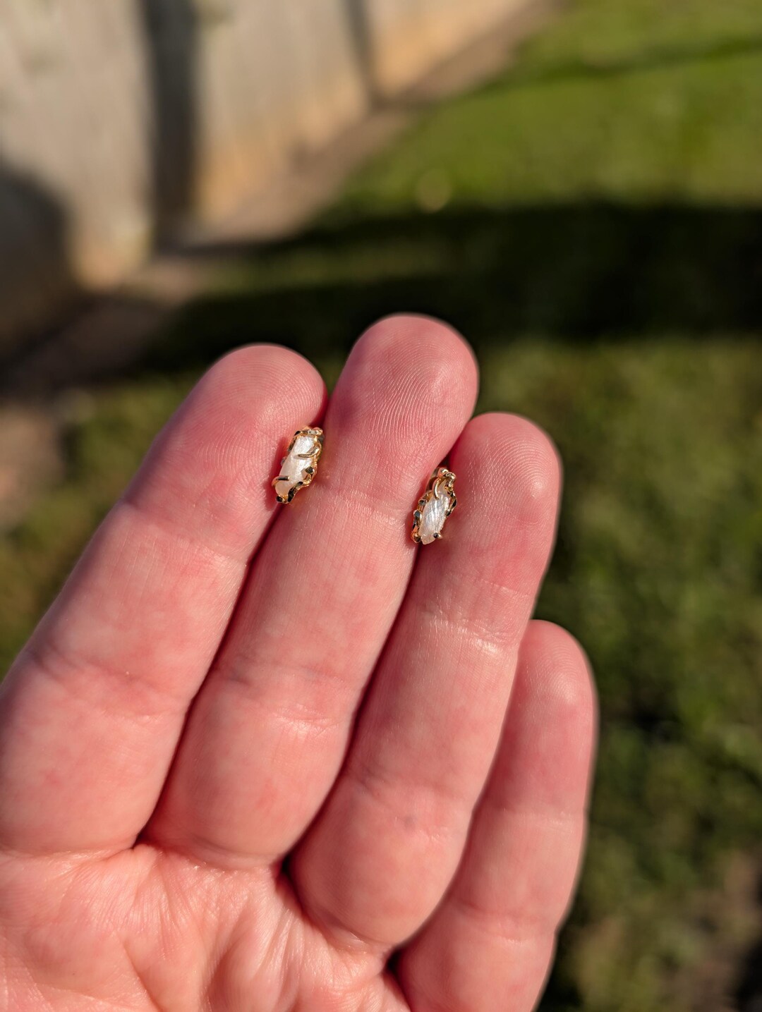 VINTAGE 14K Solid Gold Mississippi Tennessee River Natural Pearl Stud ...