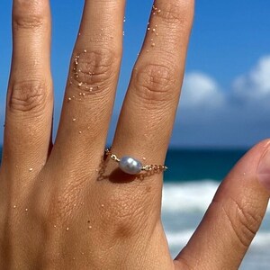 Buy 14k Gold Filled Freshwater Pearl Chain Ring Chain Ring Pearl Ring Pearl Chain Ring Dainty Ring Dainty Chain Ring Online in India Etsy