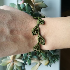 Handmade Macrame Leaf Bracelet: Waxed Thread Jewelry - Etsy