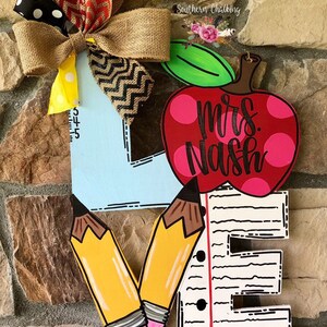 Teacher Door Hanger, Apple Personalized, Back to School, Teacher Gift ...