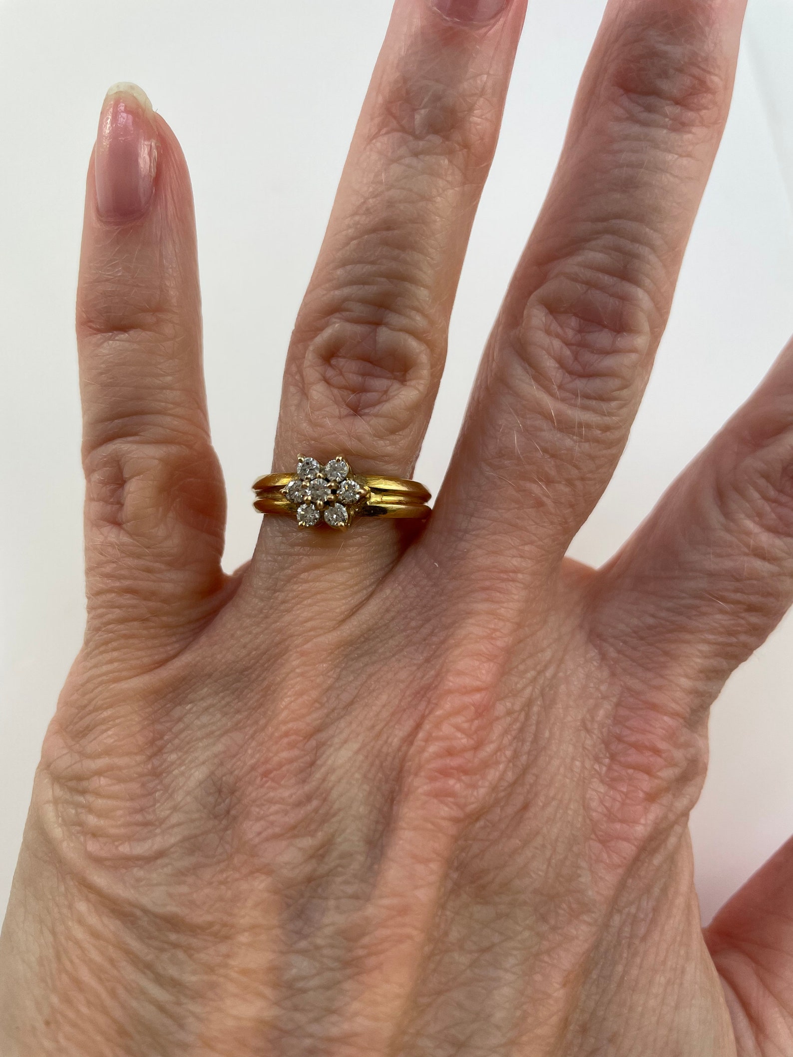 14K Diamond and Yellow Gold Flower Ring - Etsy