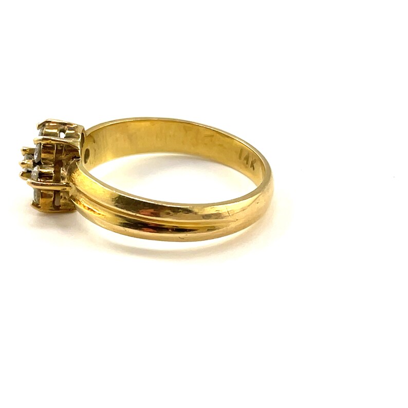 14K Diamond and Yellow Gold Flower Ring - Etsy