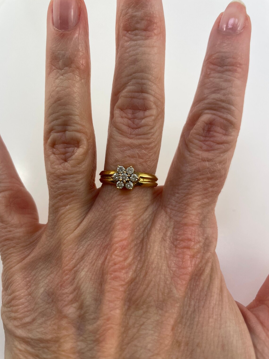 14K Diamond and Yellow Gold Flower Ring - Etsy