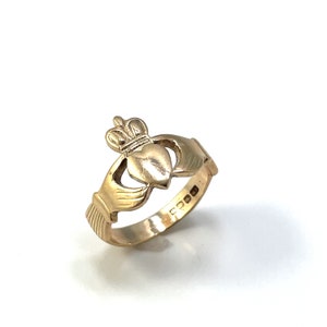 9 Karat Gold Claddagh Ring With Heart and Hands, Vintage Ring, Size 6 1 ...