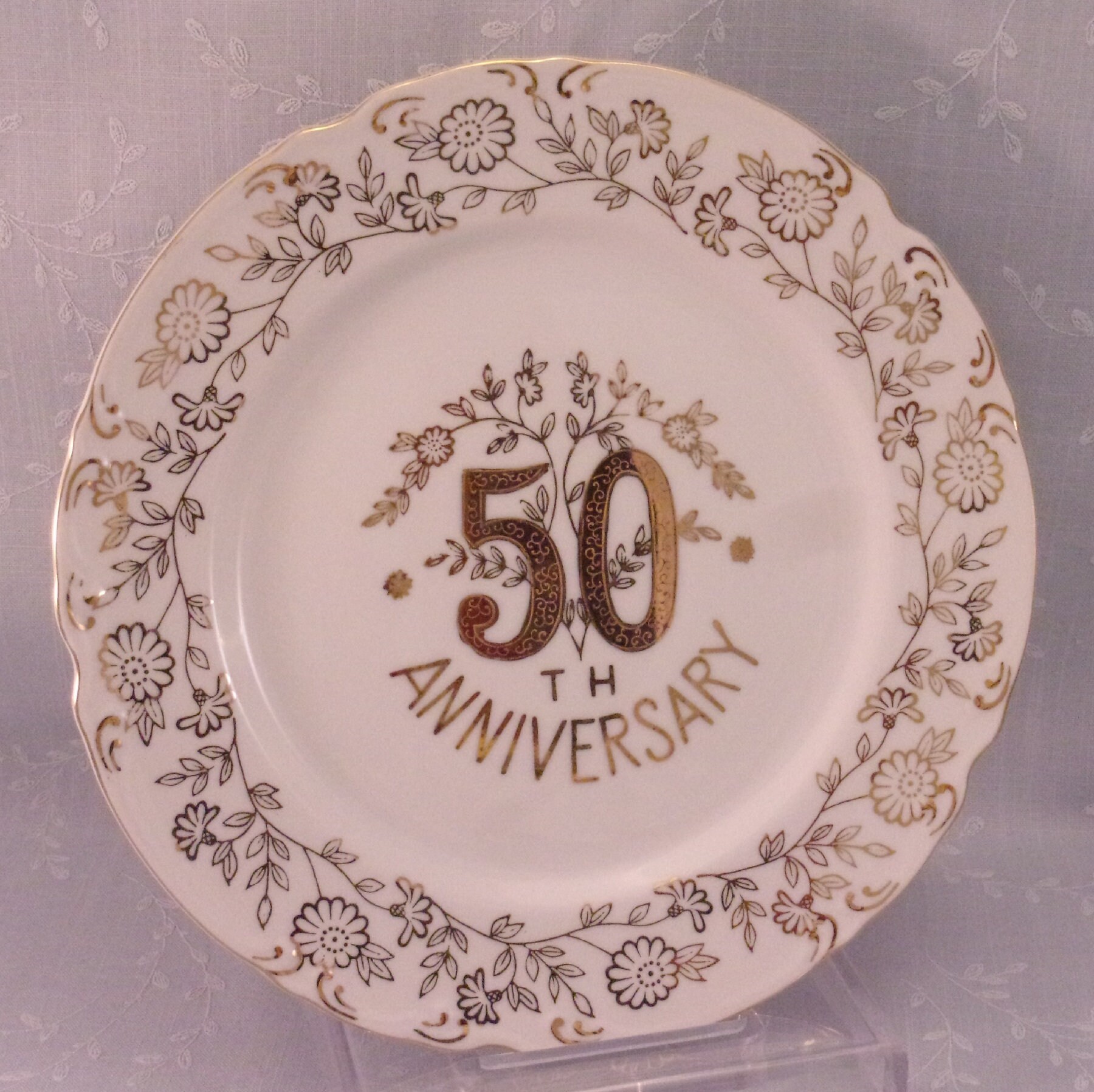 Vintage Norcrest 50th Golden Anniversary Collector Plate. B-334. rfJa