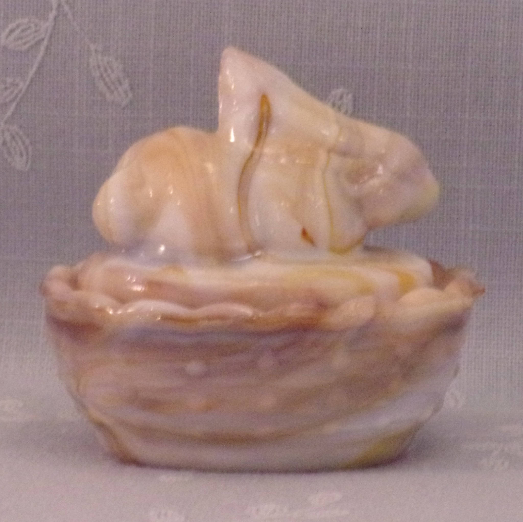 Vintage Slag Milk Glass Rabbit on Nest Open Salt Dip / Cellar. qkwa