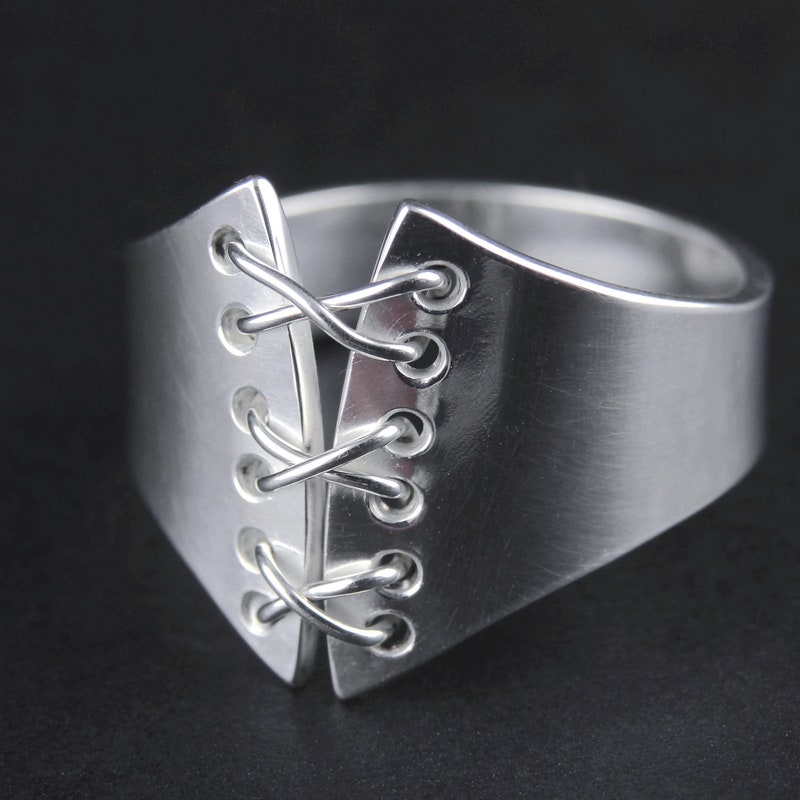 Corset Ring - Etsy