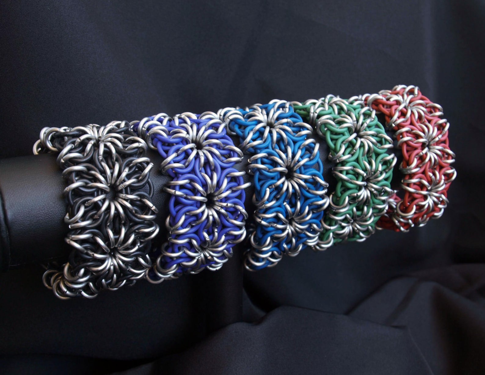Stretchy Star Chainmail Bracelet Made of Stainless Steel and Black ...
