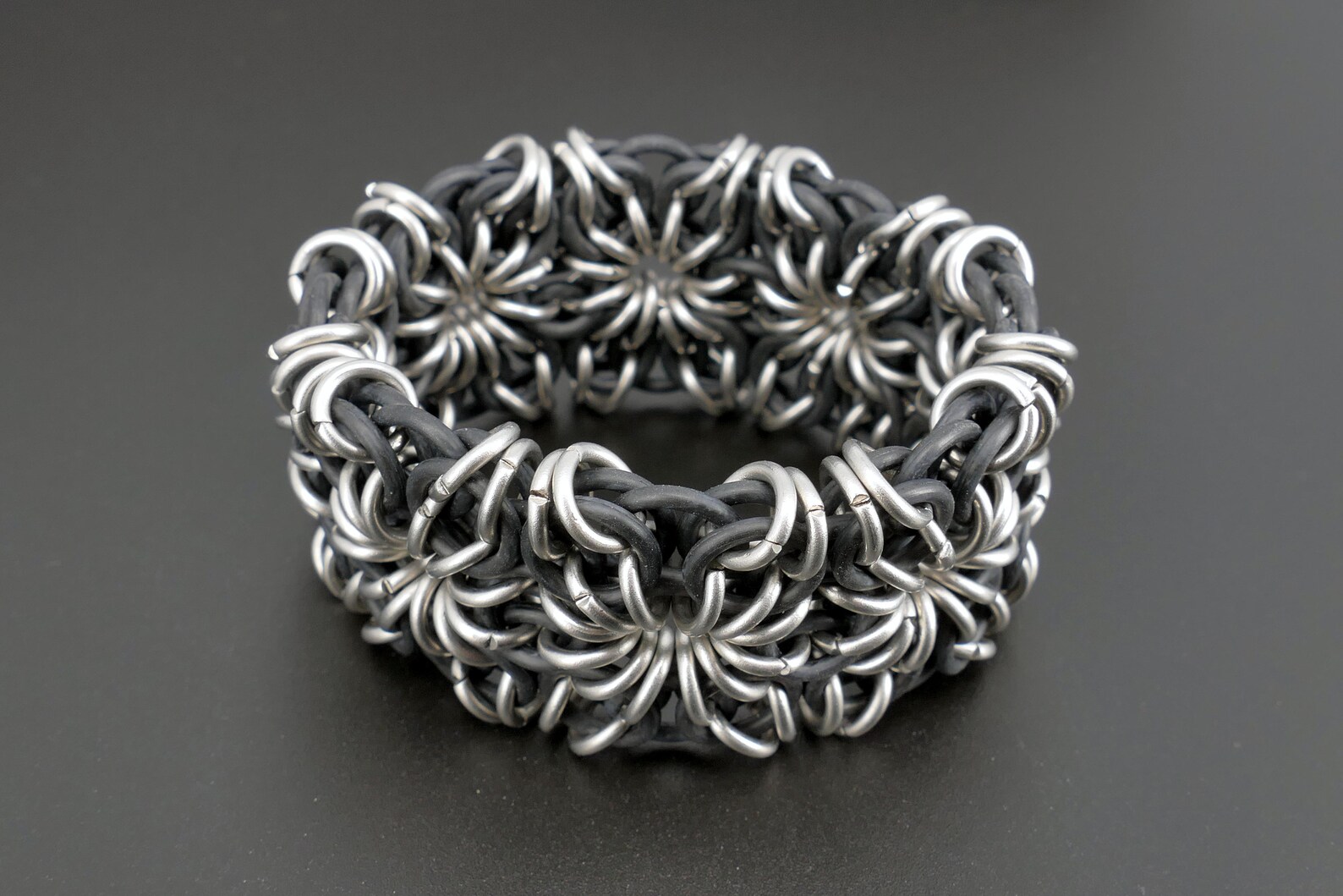 Stretchy Star Chainmail Bracelet Made of Stainless Steel and Black ...