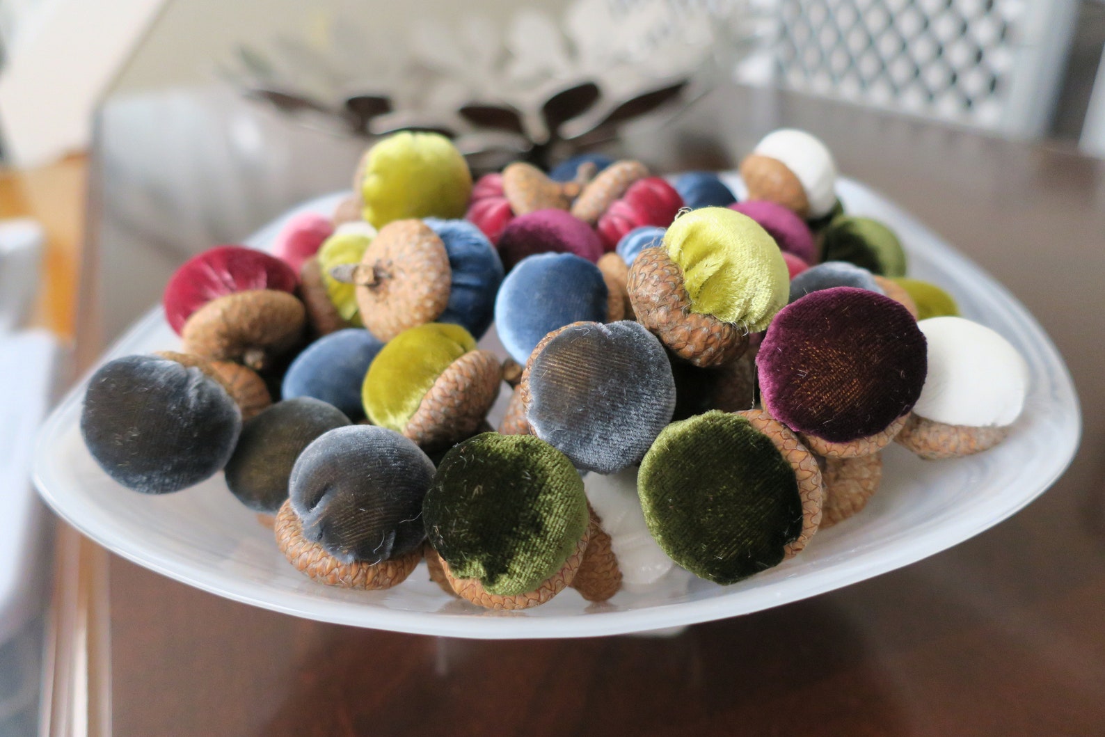 7 Silk Velvet Acorns Topped With Real Acorn Caps - Etsy Sweden