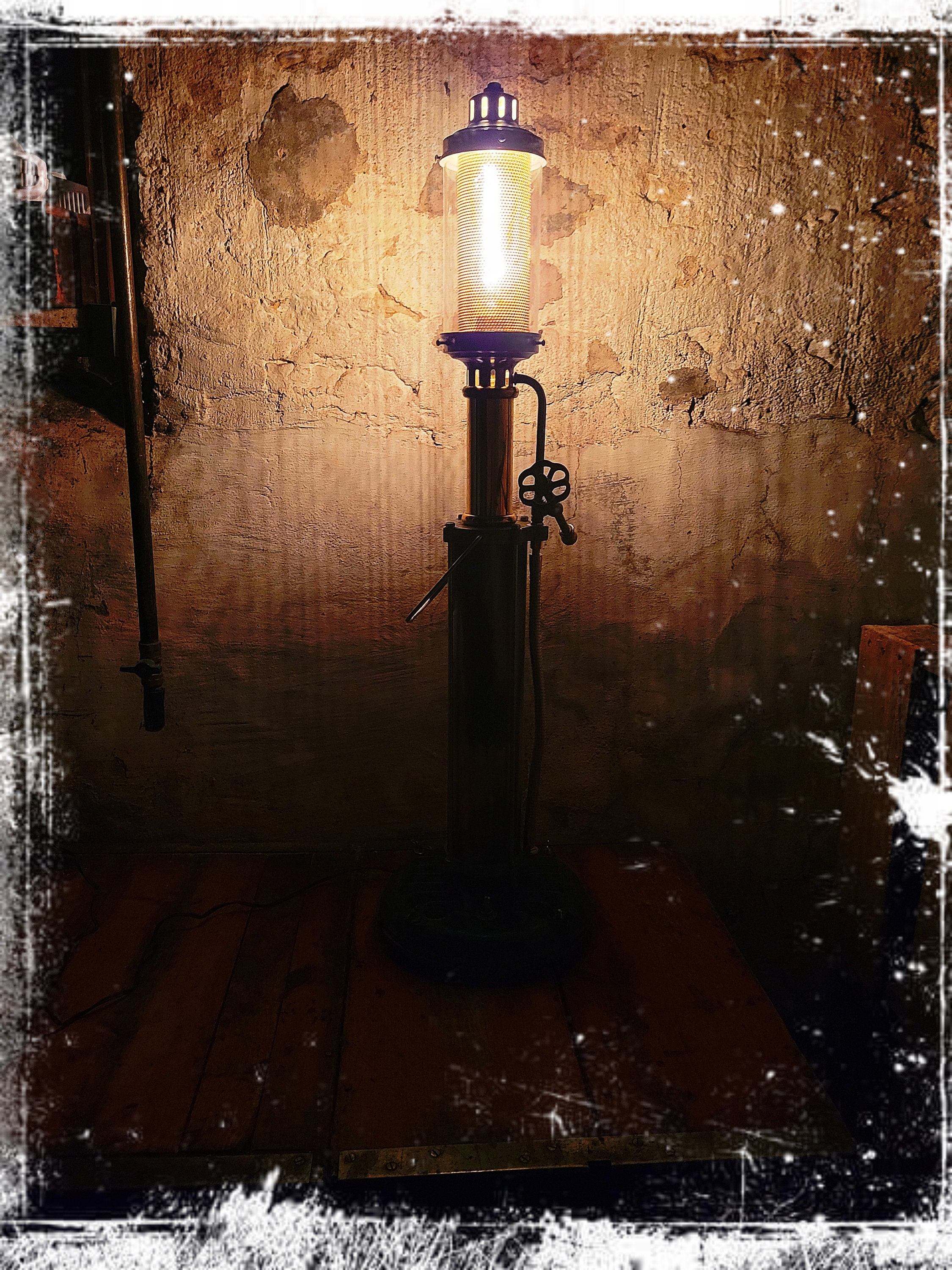 Gaslight Themed Table Lamp - Etsy