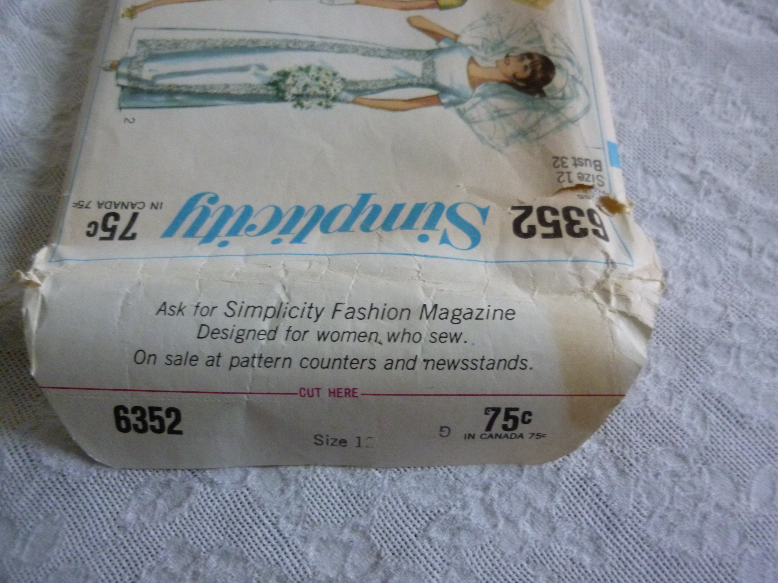 Vintage 1960's Simplicity 6352 Sewing Pattern Bridal Gown, Wedding ...