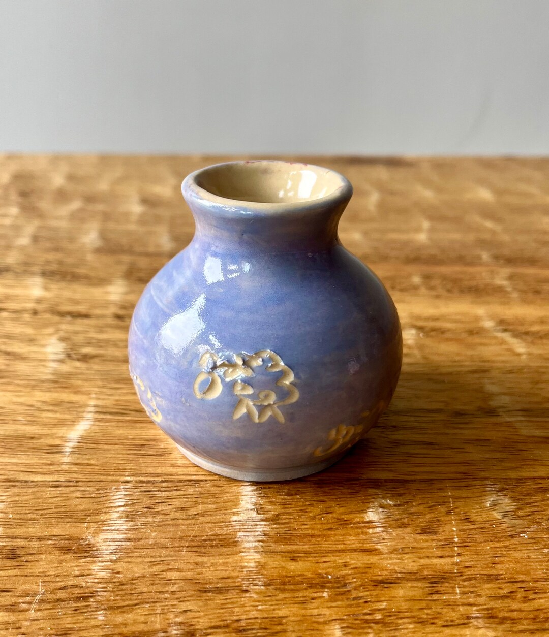 Tiny Periwinkle Sheep Bud Vase - Etsy