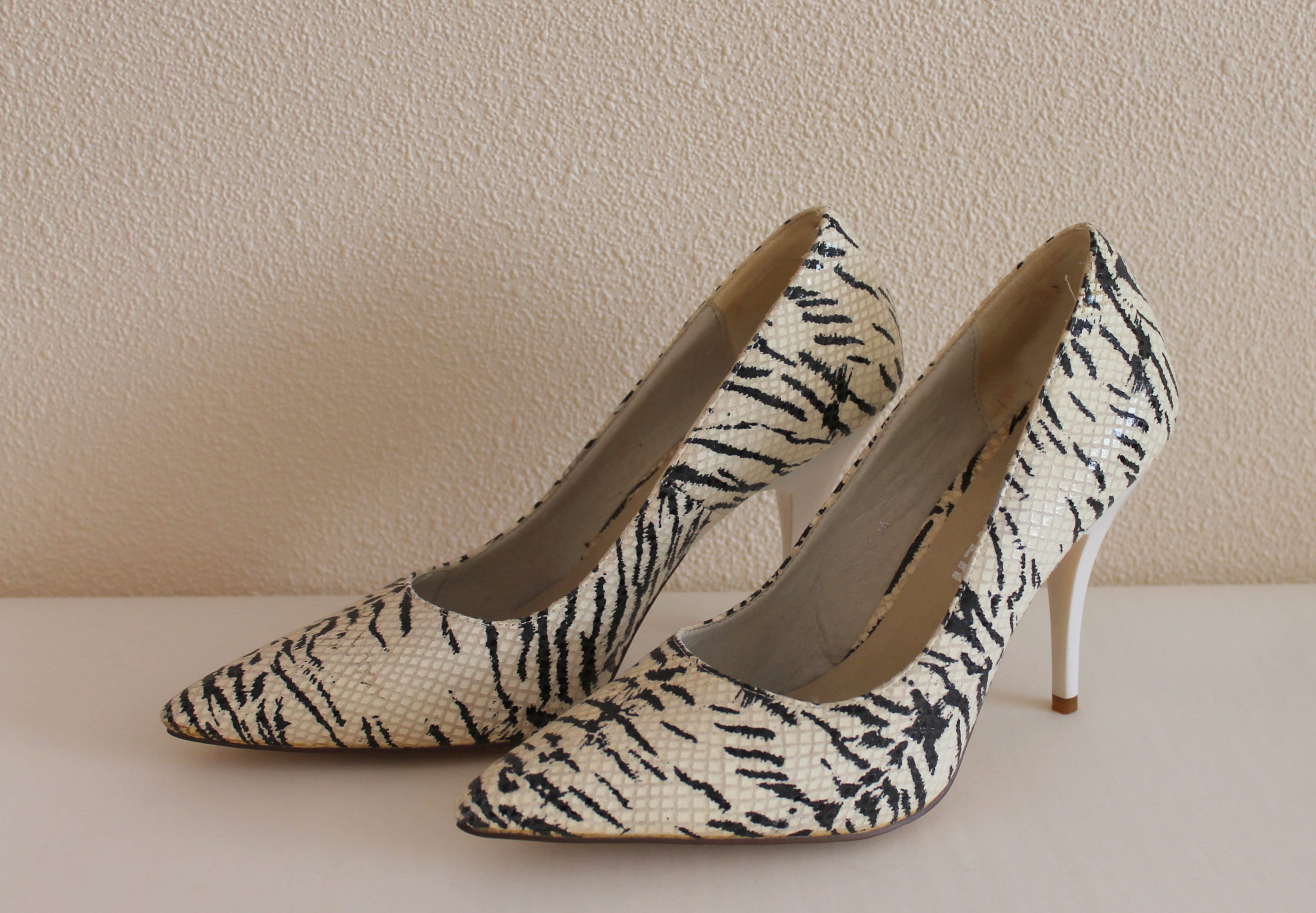 Animal Print Shoes White Black Women Shoes Pointed Toe Pumps - Etsy