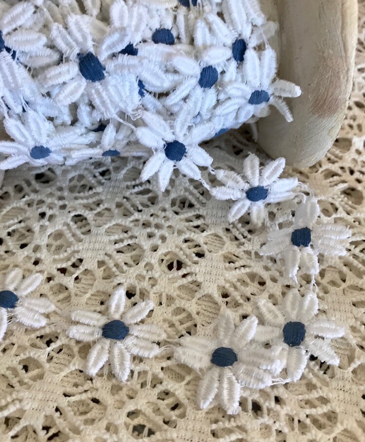 White Blue or Green Daisy laceTrim Daisy Laceflower | Etsy