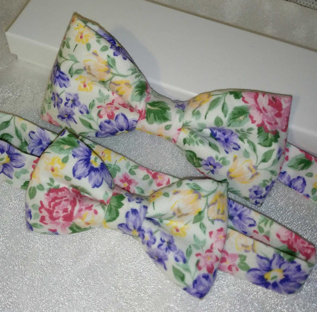 Men's Flower Bow Tie, Liberty Floral Bow Tie, Lavender Cream Bow Ties ...
