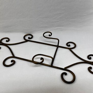 Single Plate Metal Vertical Wall Mount Plate Holder, Holds 1 Plate ...