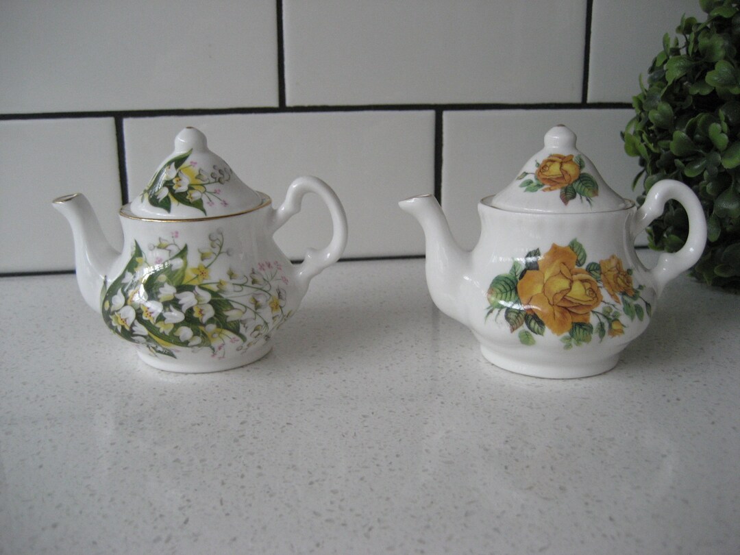 CHOICE 3" Vintage MINIATURE Shelly Ann England Fine Bone China Teapot ...