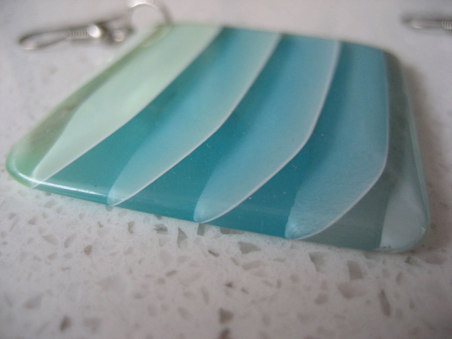 Vintage Aqua Eau De Nil Louver Pattern Lucite Hook Earrings Retro Mod ...