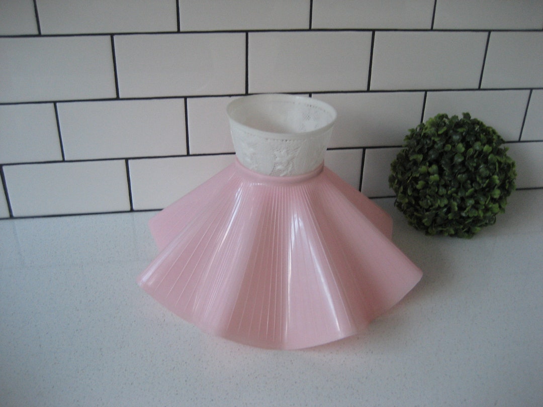 13” Vintage Pink Plastic Ruffle White Lace Top Lamp Shade Bubblegum ...