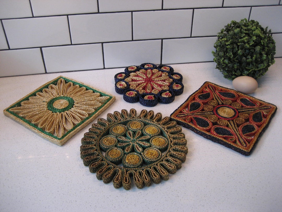 4pc Set Vintage Trivets Boho Chic Woven Straw Raffia Designs Colourful ...