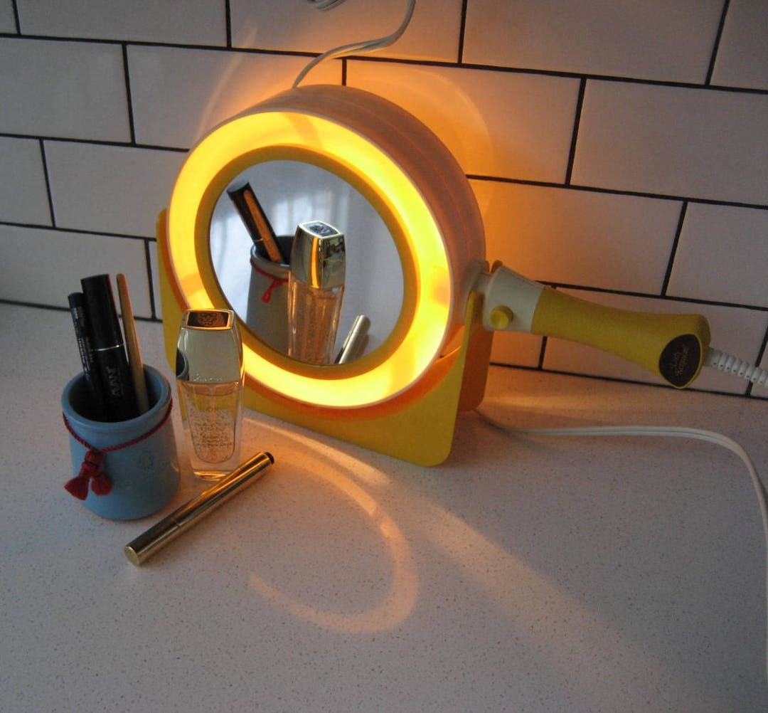 Vintage Lady Kenmore Look-a-light Lighted Regular Magnifying Mirror Fog ...