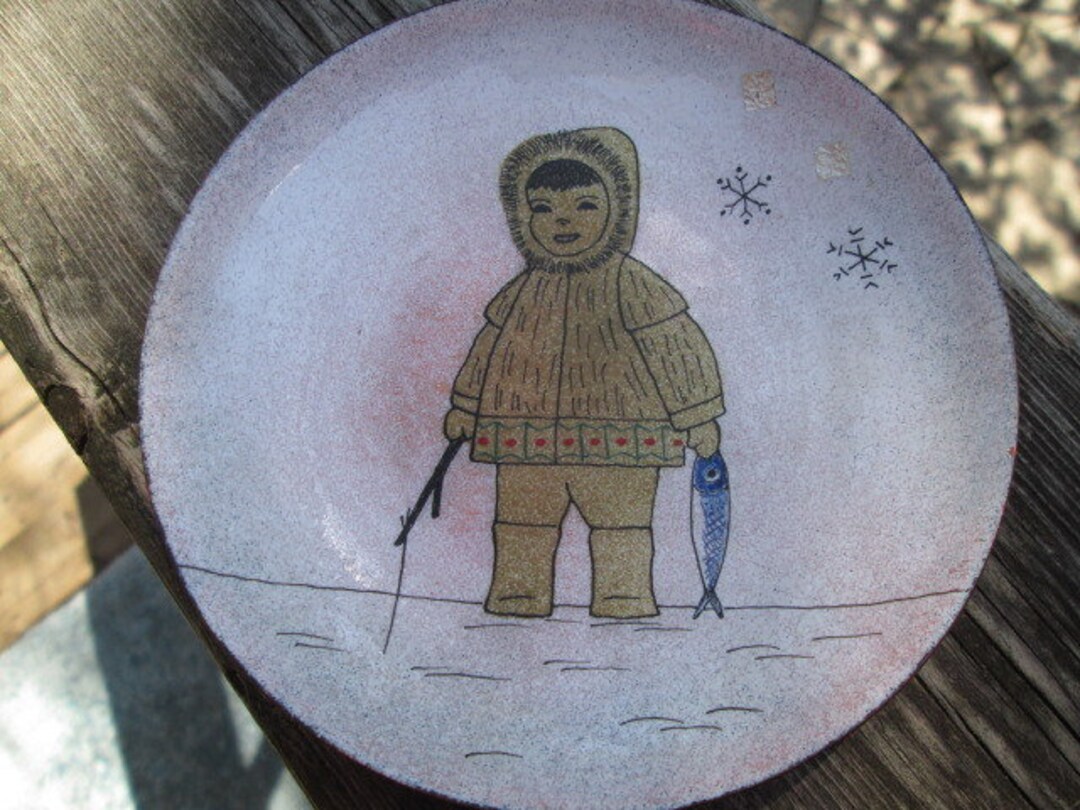 Enamel on Copper Dish Inuit Boy With Fish Mid Century, Eskimo Child on ...