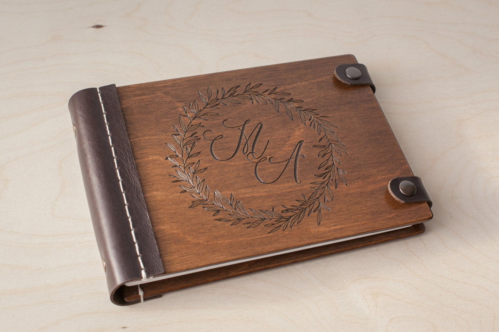 Rustic Style Wedding Personalized Guest Book With Wreath and - Etsy