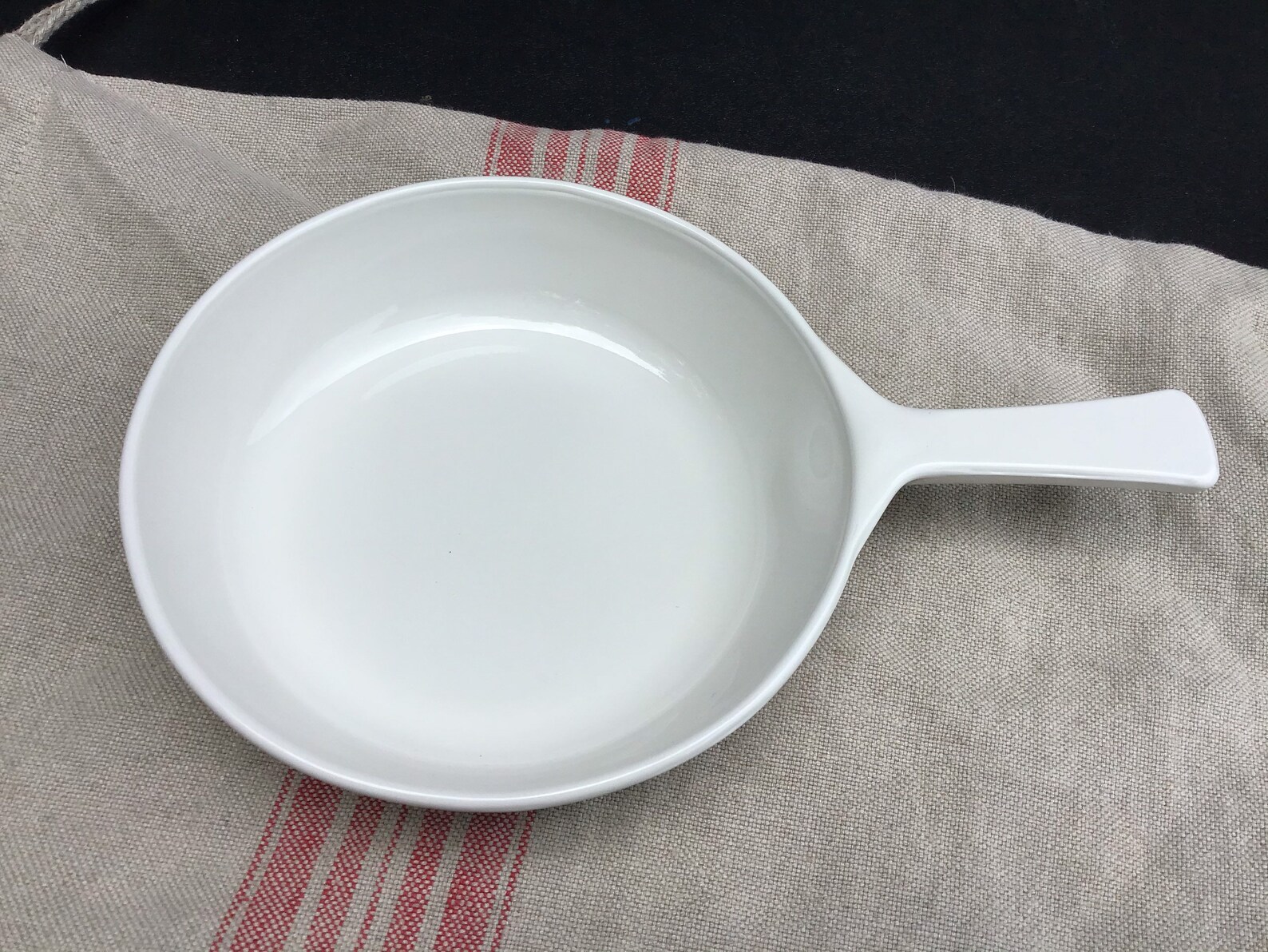 Vintage Corningware Skillet With Handle | Etsy