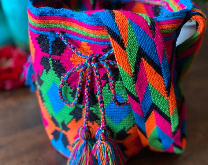 Colombian Crossbody Handmade Wayuu Bag. Colorful Mochila. Artisanal ...