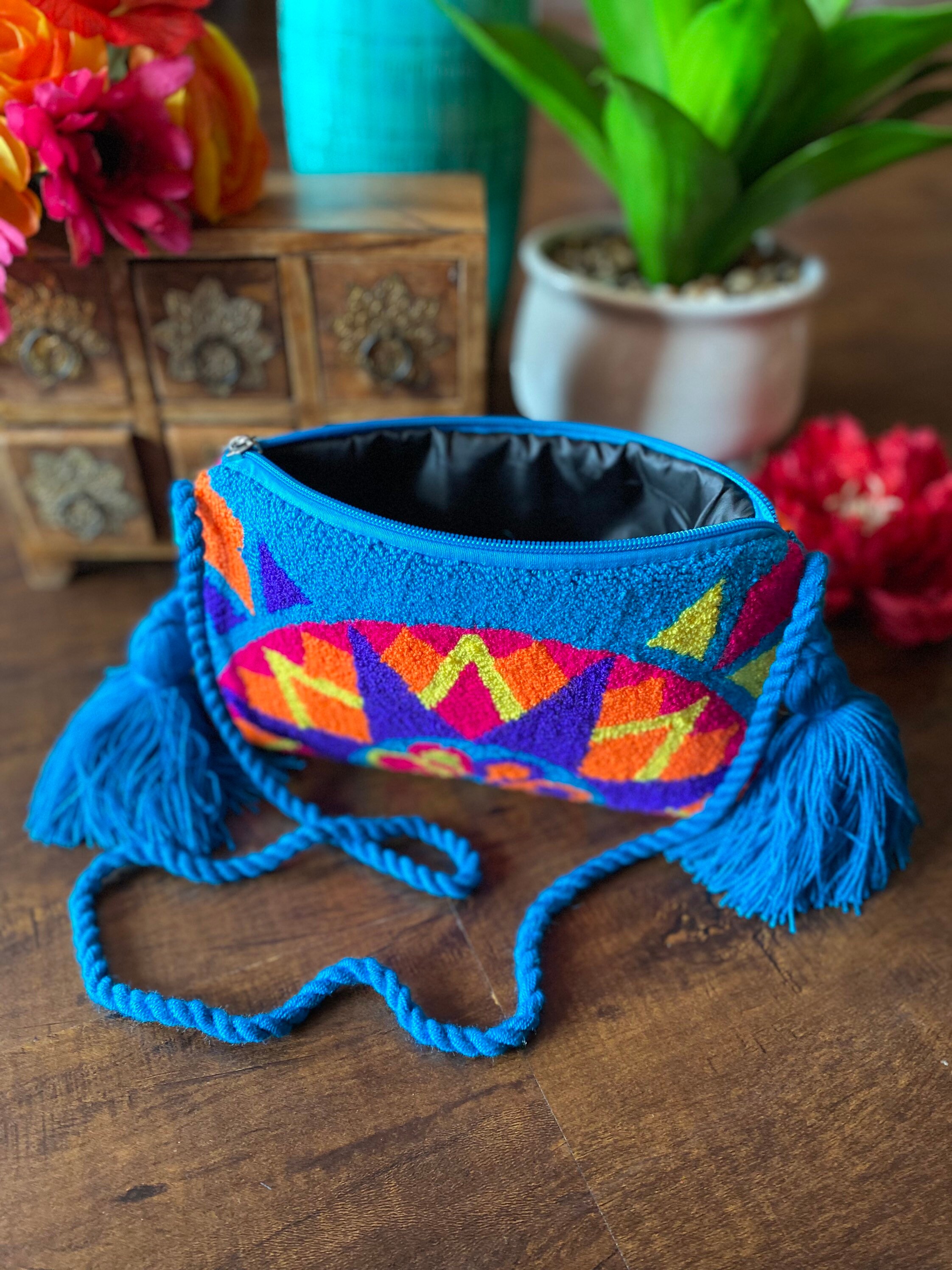 Colombian Crossbody Handmade Tapizada Wayuu Purse. Colorful Clutch With ...