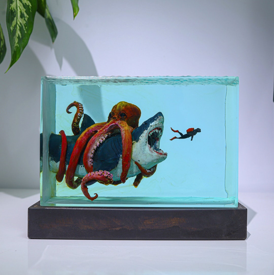 Shark Vs Kraken Fight Diorama Megalodon Hunting Ocean Theme Epoxy Lamp ...