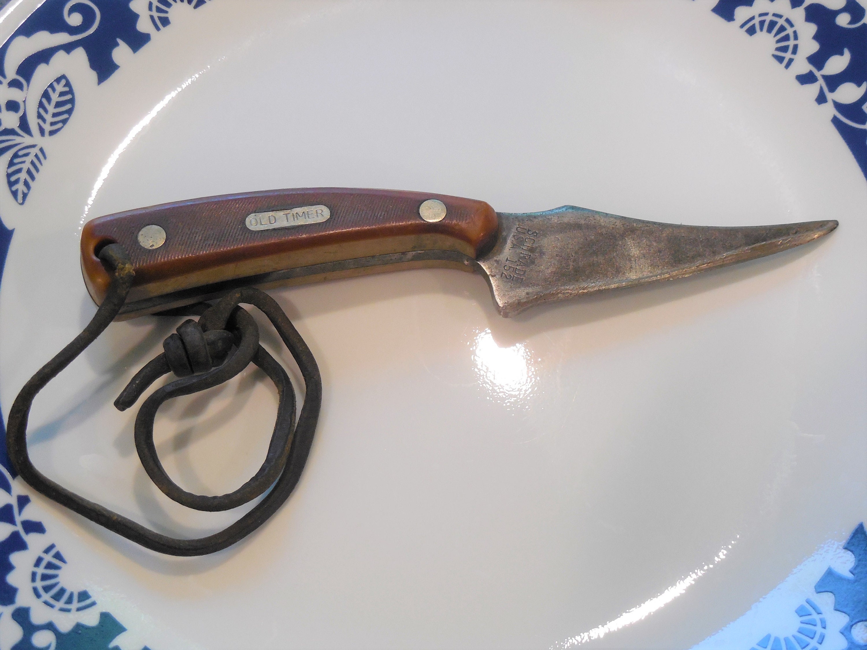 Vintage Schrade Knife for sale | Only 3 left at -70%