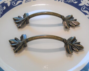 Leaf Drawer Pulls - Etsy