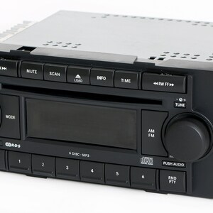 Jeep Patriot Dodge Caliber 2007-2009 Am Fm 6 Disc CD Radio With ...