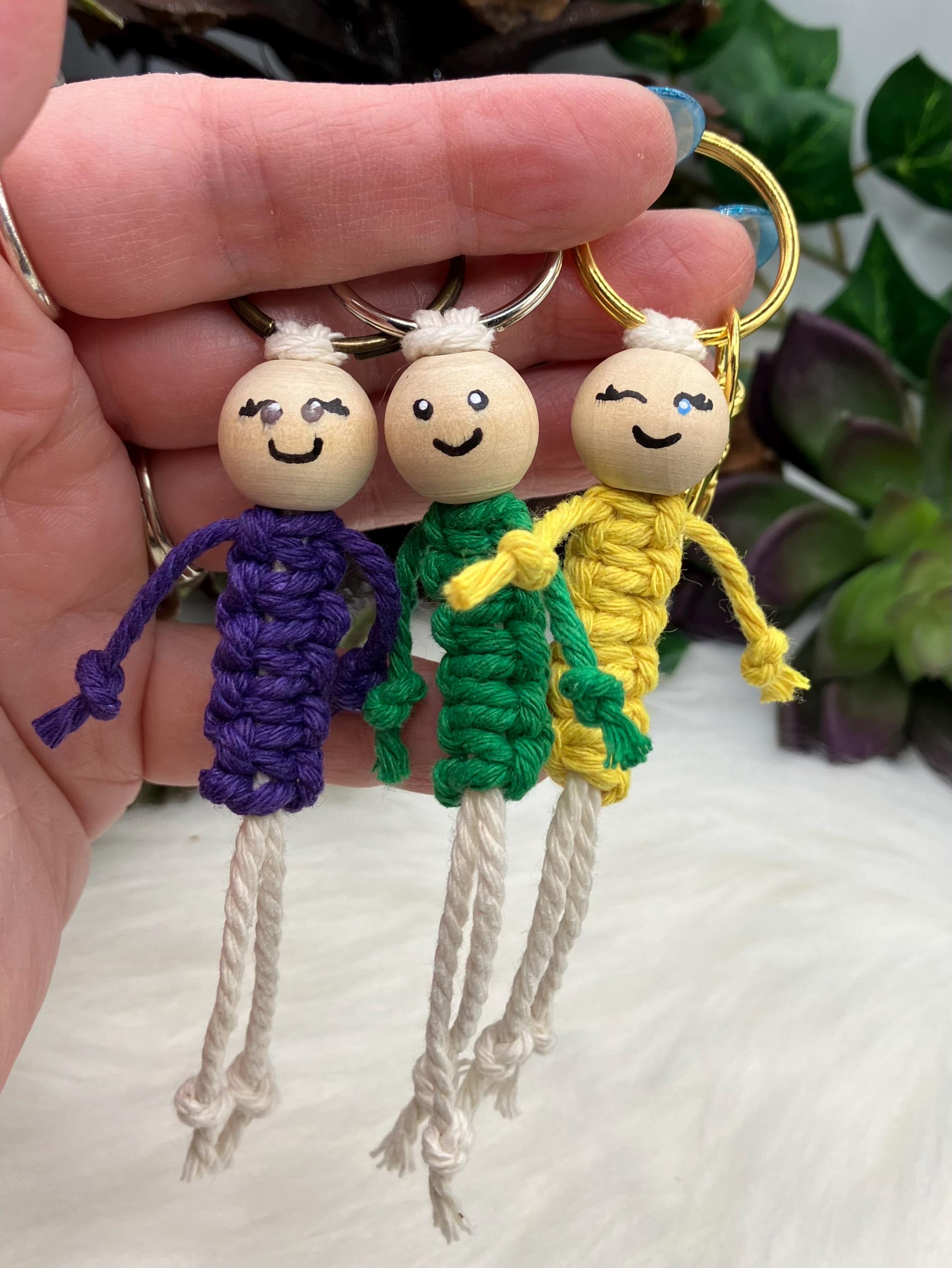 Macrame Keychain Character - Etsy