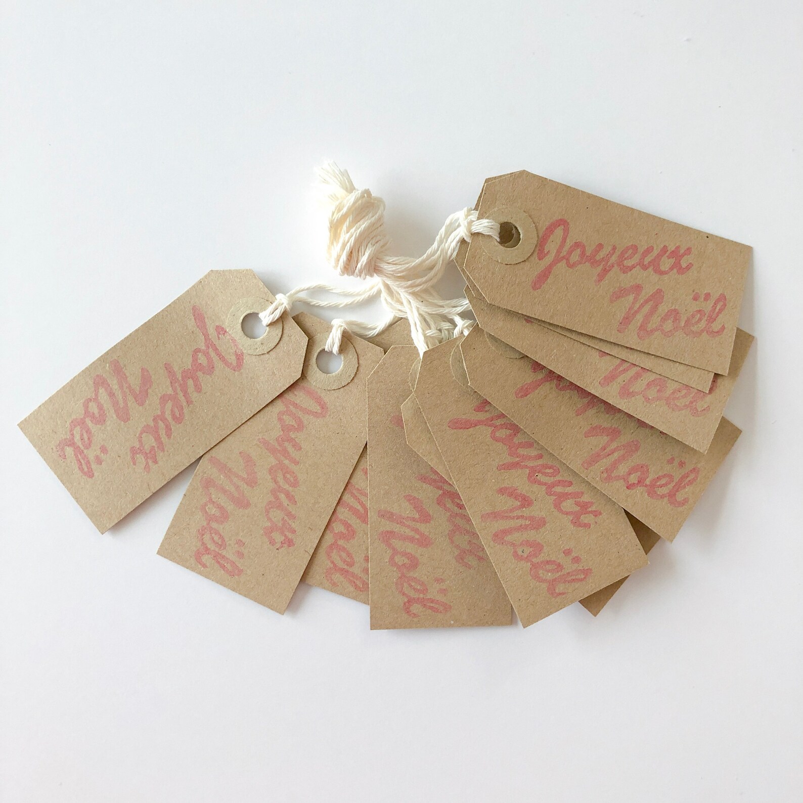 10 Christmas Gift Tags with red ribbon bow Kraft Tags White | Etsy