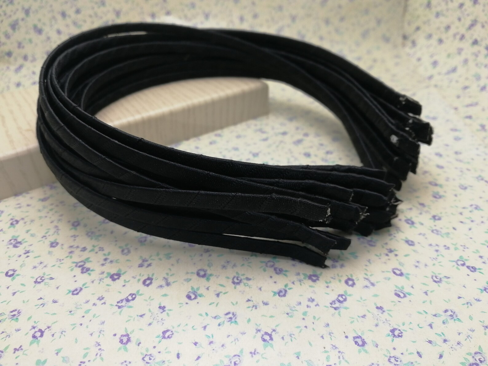 7 Mm Width Satin Covered Metal Headband Blank , Hair Head Band Barrette ...